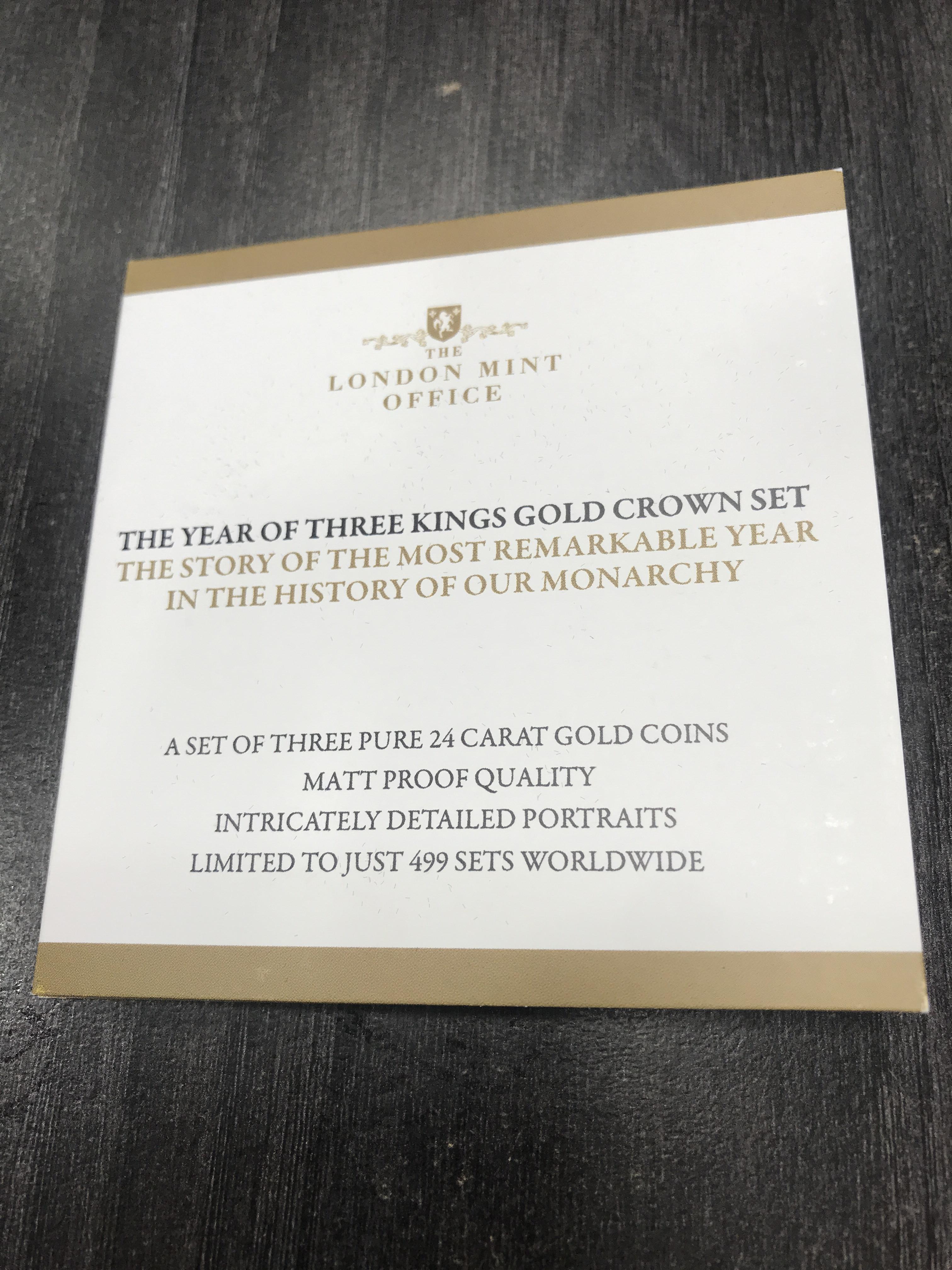 Lot 520 - A THE THREE KINGS GOLD CROWN SET,