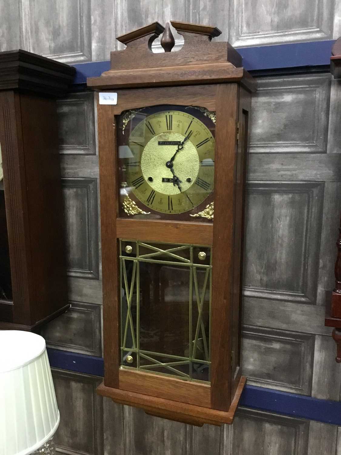 Lot 363 - A PRESIDENT 31 DAY OAK CASED WALL CLOCK AND