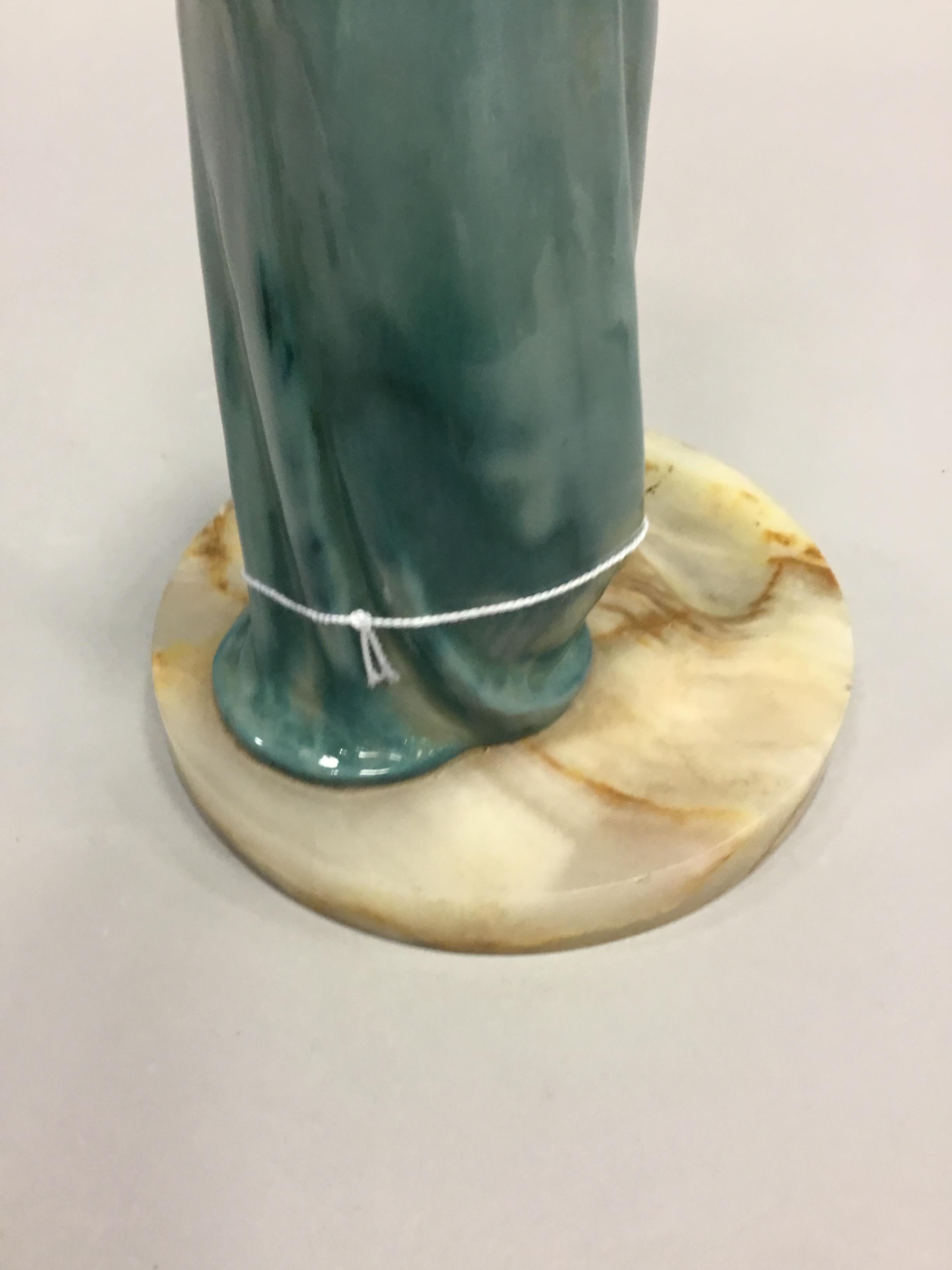 Lot 1042 - A RARE ROYAL DOULTON FIGURE OF SPOOK