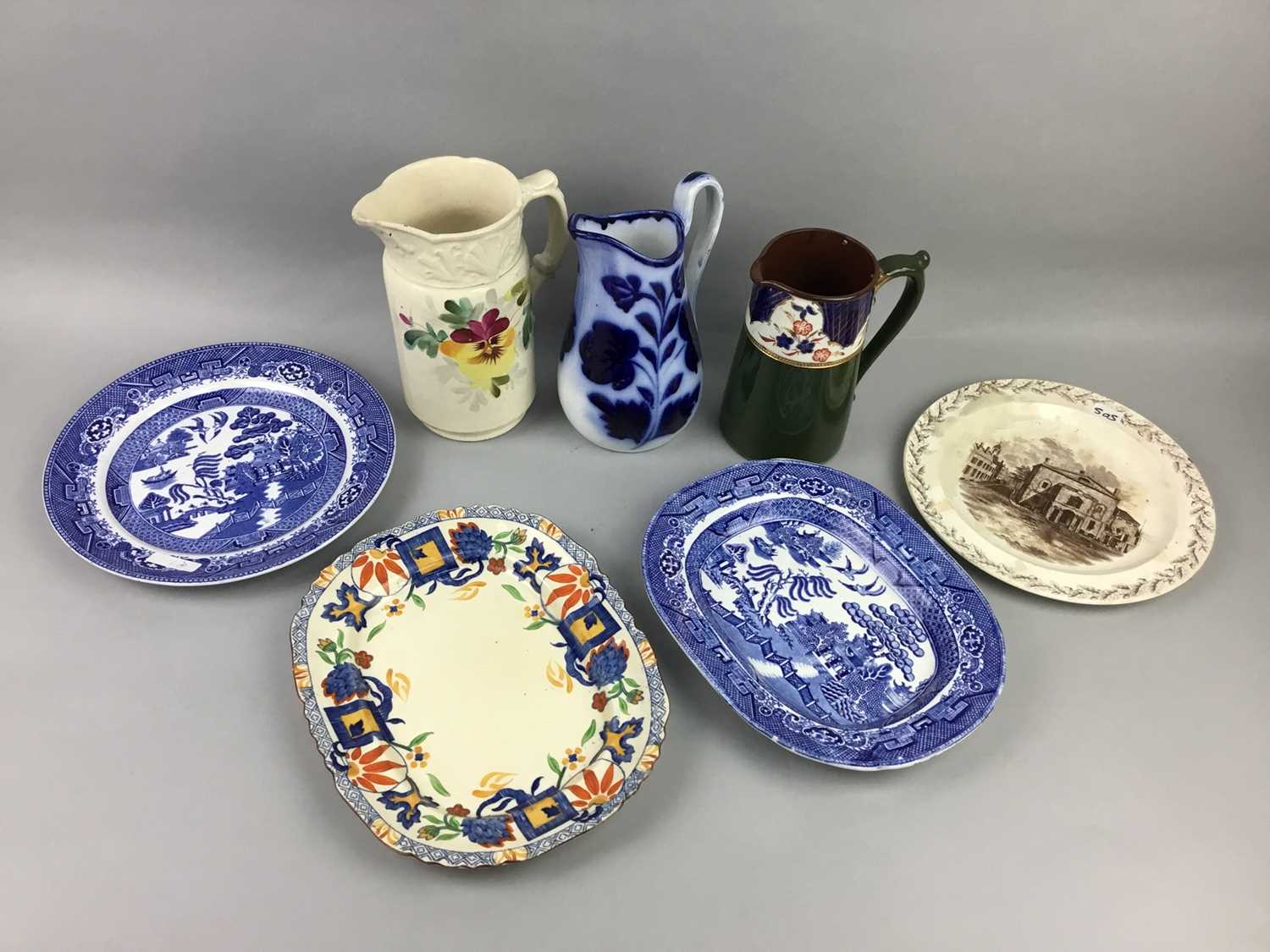 Lot 180 - A ROYAL CAULDON CAIRO WARE CIRCULAR BOWL AND