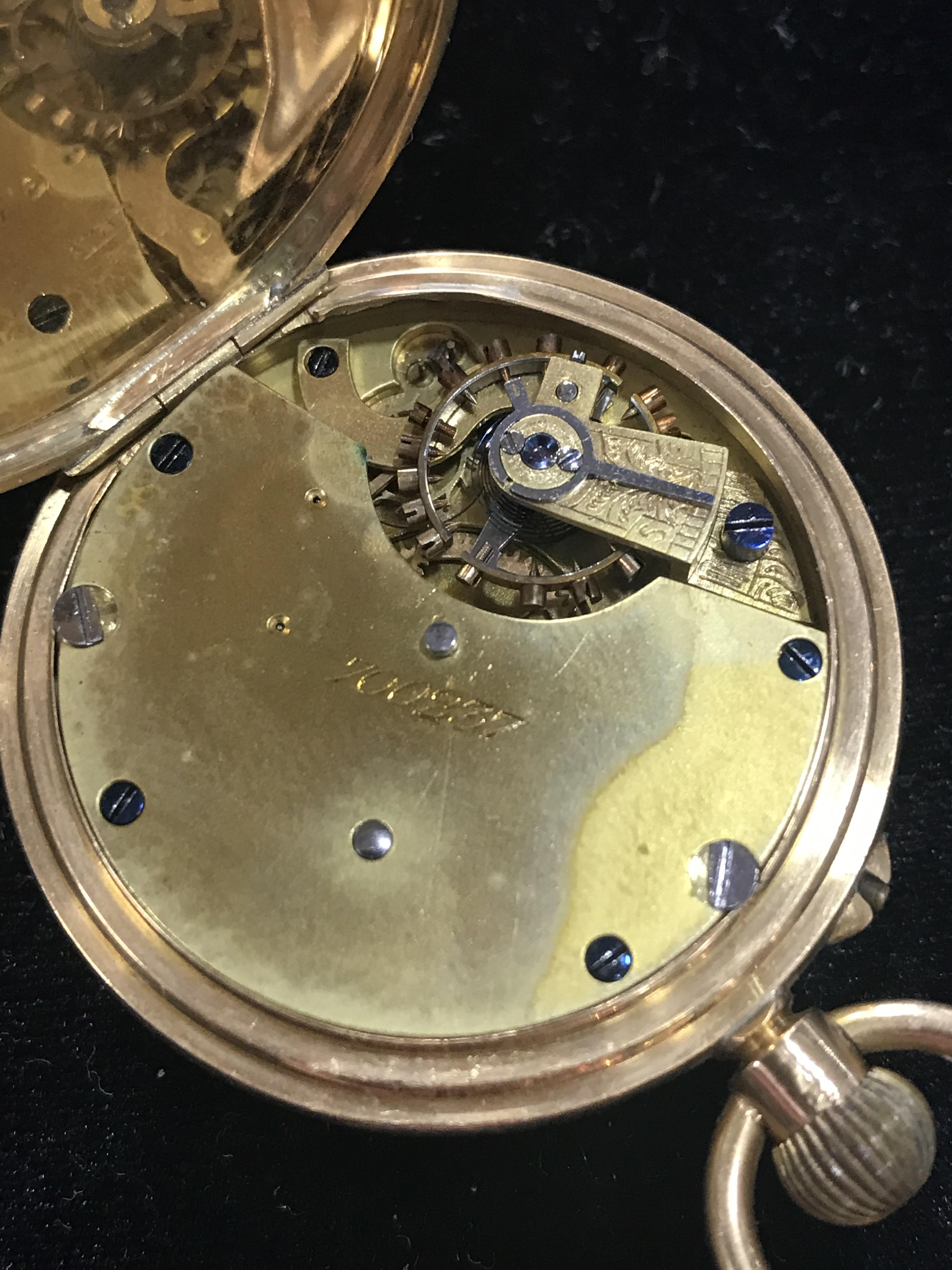Lot 702 - AN EIGHTEEN CARAT GOLD OPEN FACE FOB WATCH