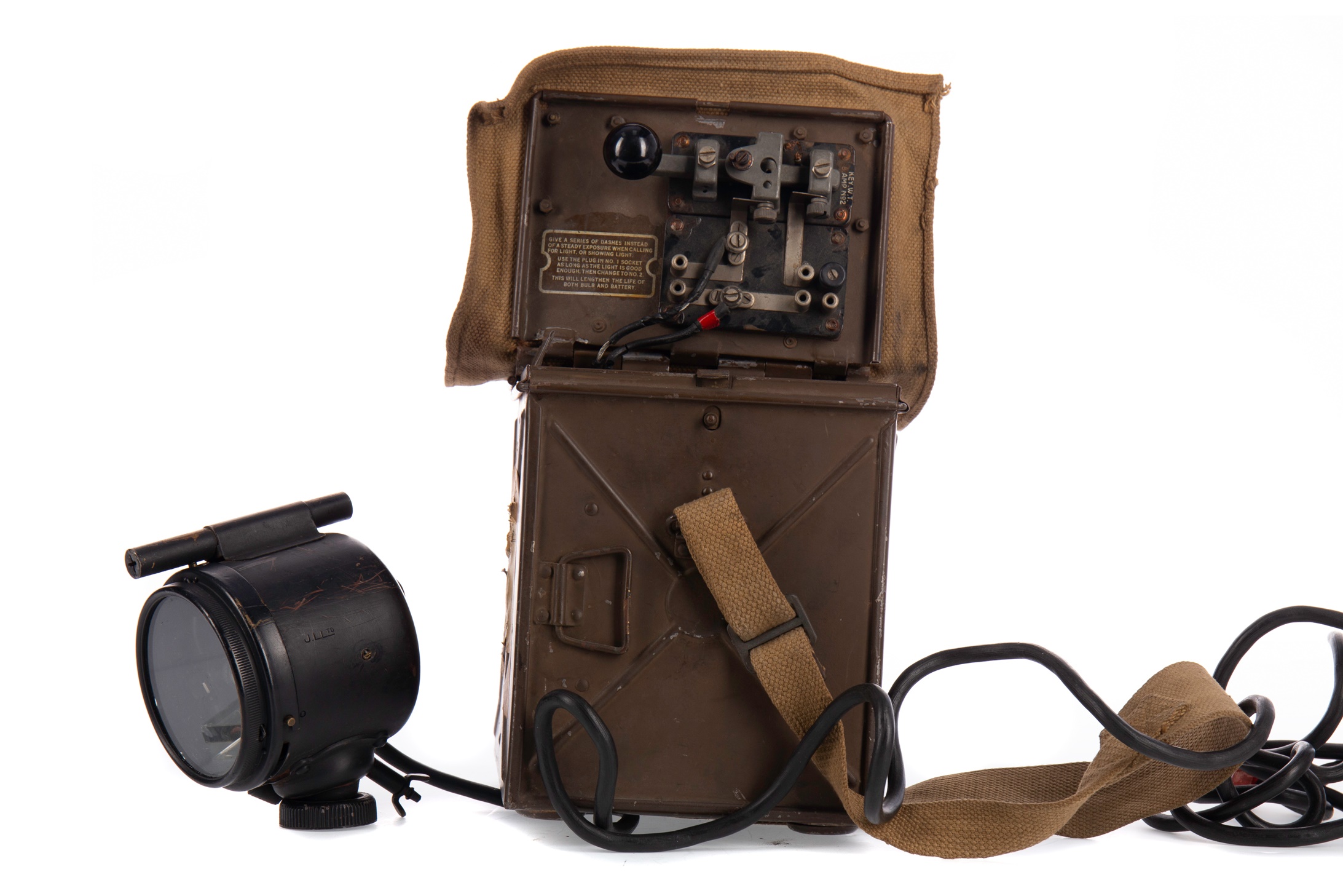 Lot 1352 - A WWII MILITARY MORSE CODE DEVICE