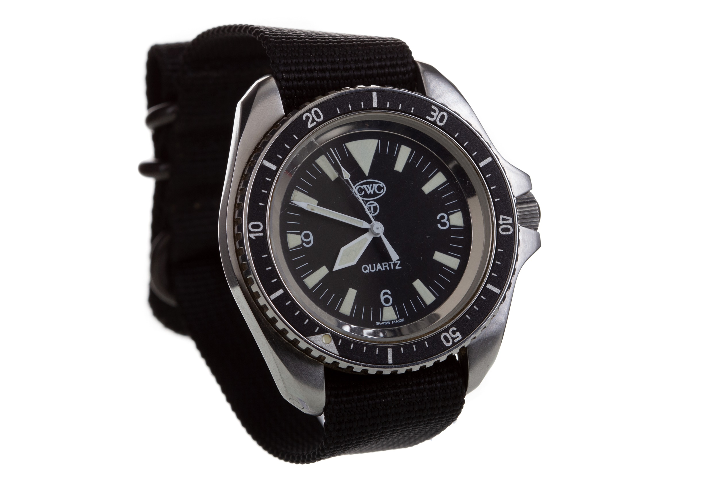 Lot 811 - A CWC MILITARY ROYAL NAVY DIVERS STAINLESS