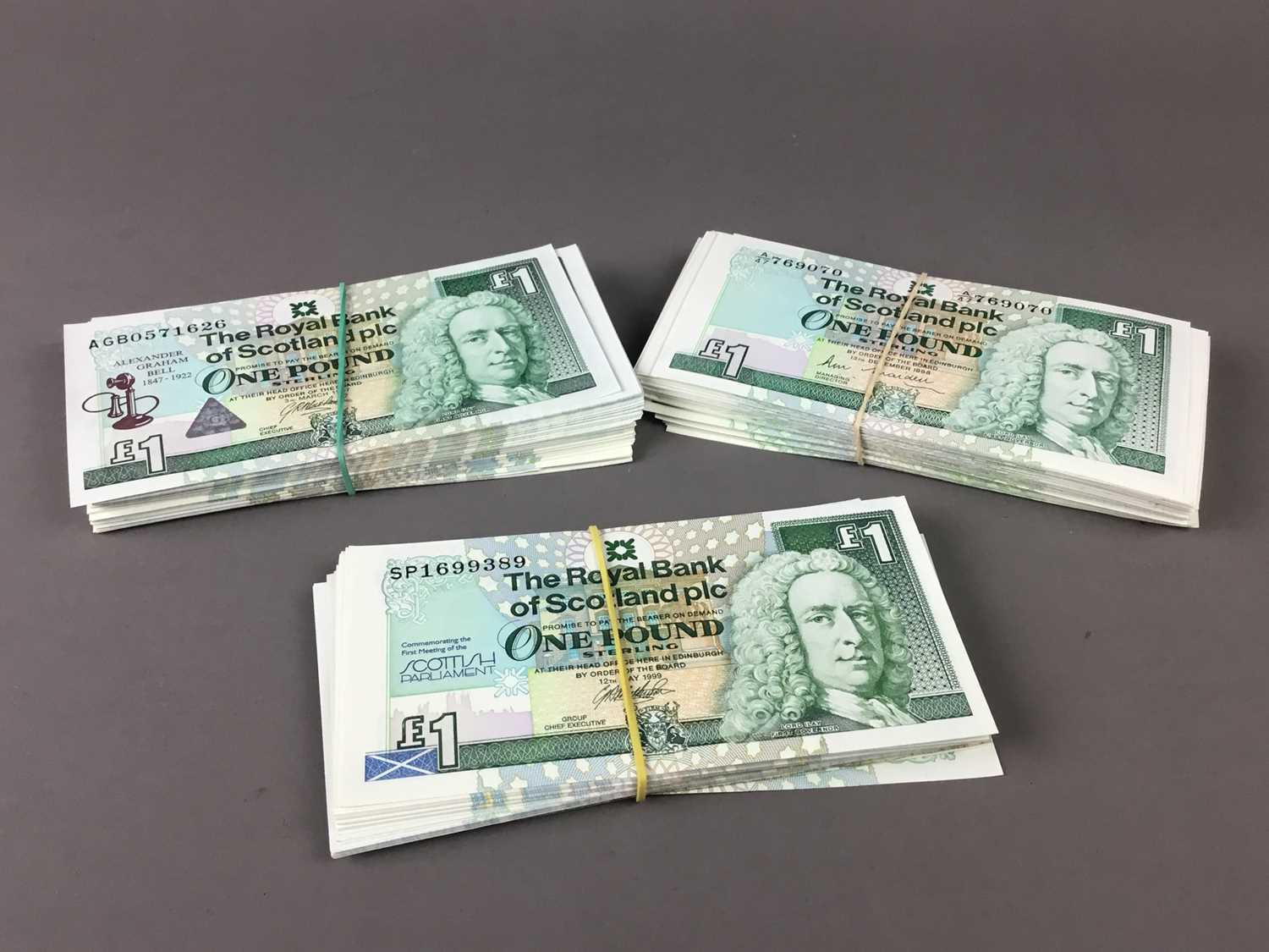 Lot 2 - A COLLECTION OF BANKNOTES