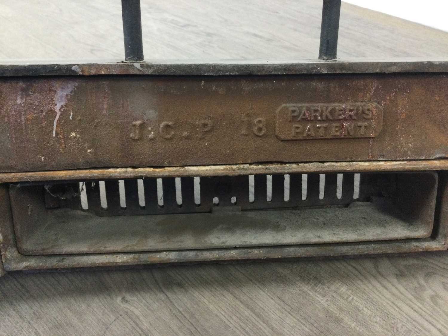 Lot 300 - GLASGOW HISTORY - CAST IRON FIRE GRATE FROM