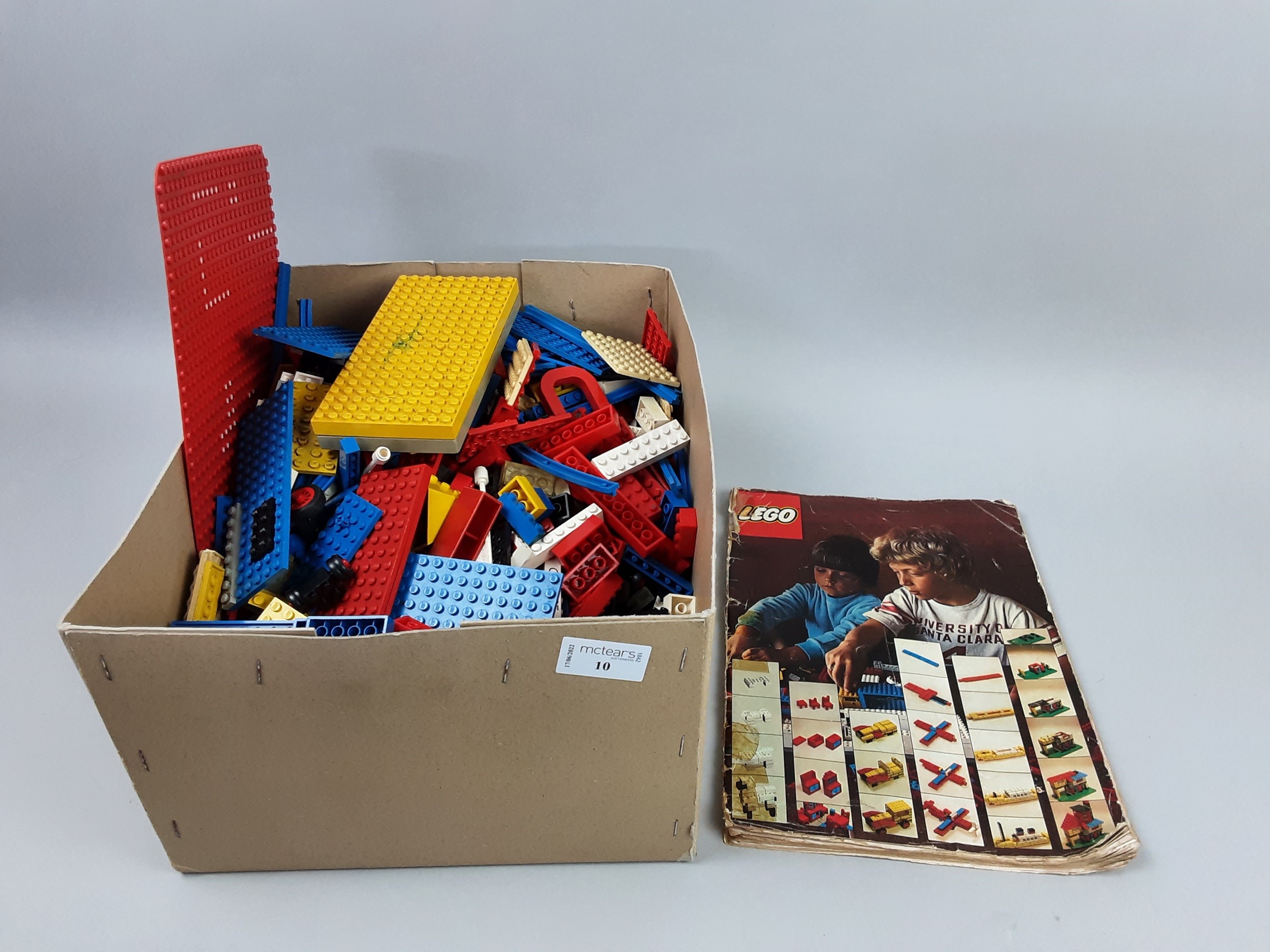 Lot 10 - A GROUP OF LEGO