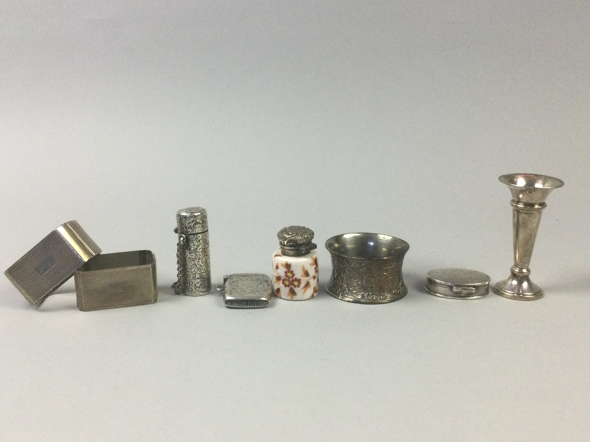 Lot 5 - A GROUP OF SMALL SILVER AND OTHER OBJECTS