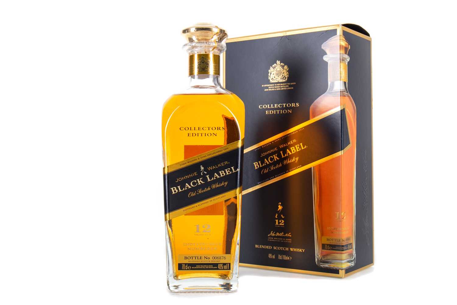 Lot 326 - JOHNNIE WALKER 12 YEAR OLD BLACK LABEL