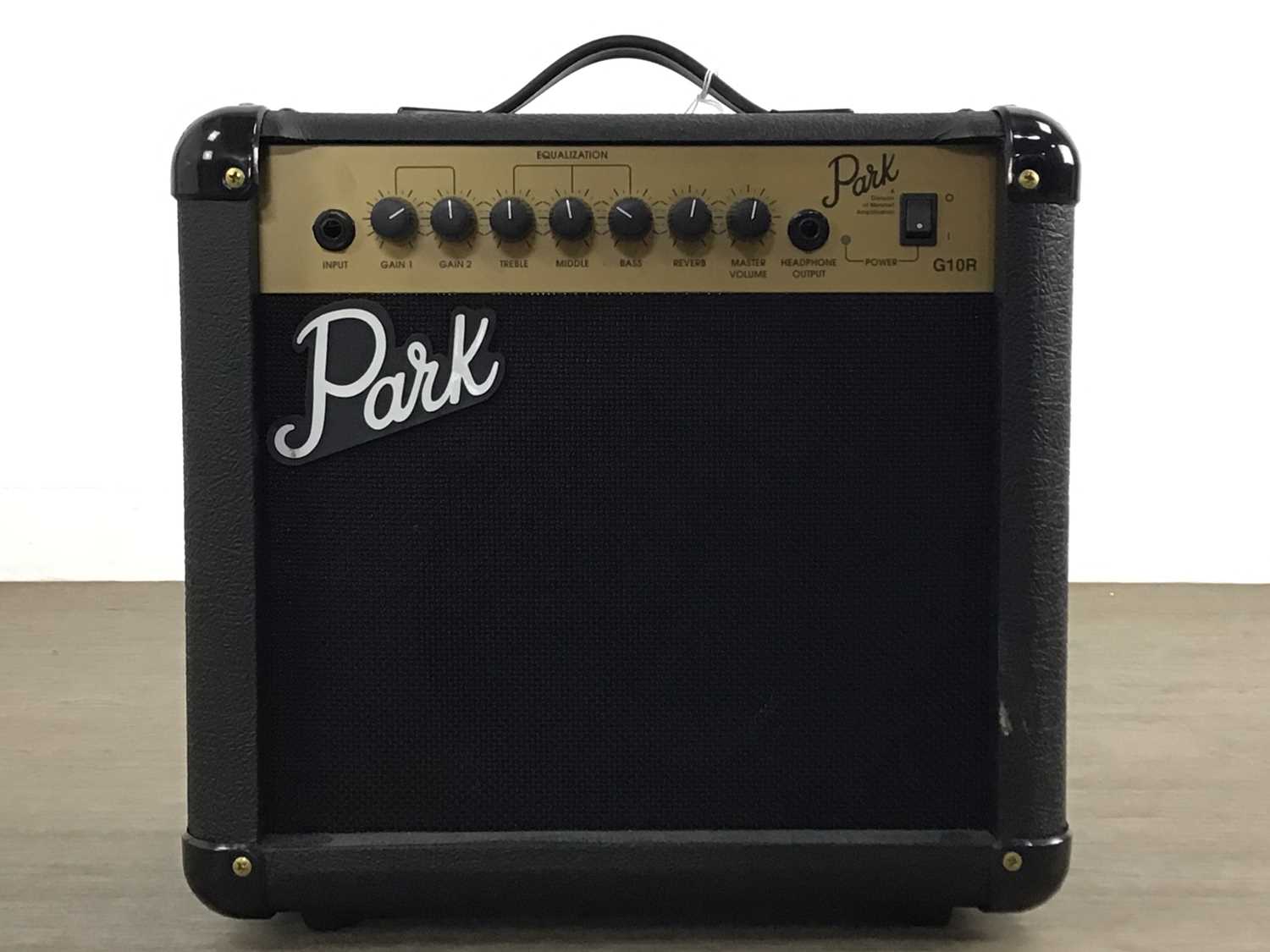 Lot 667 - PARK AMPLIFIER