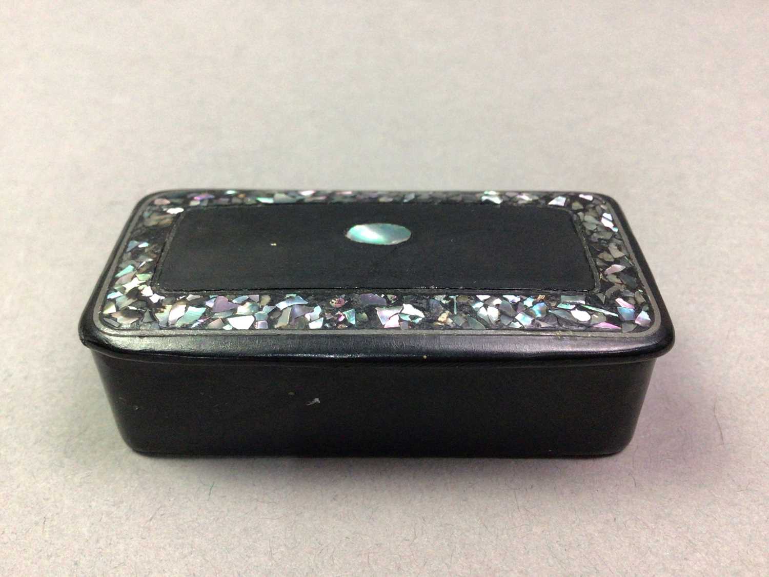 Lot 815 - COLLECTION OF SNUFF BOXES