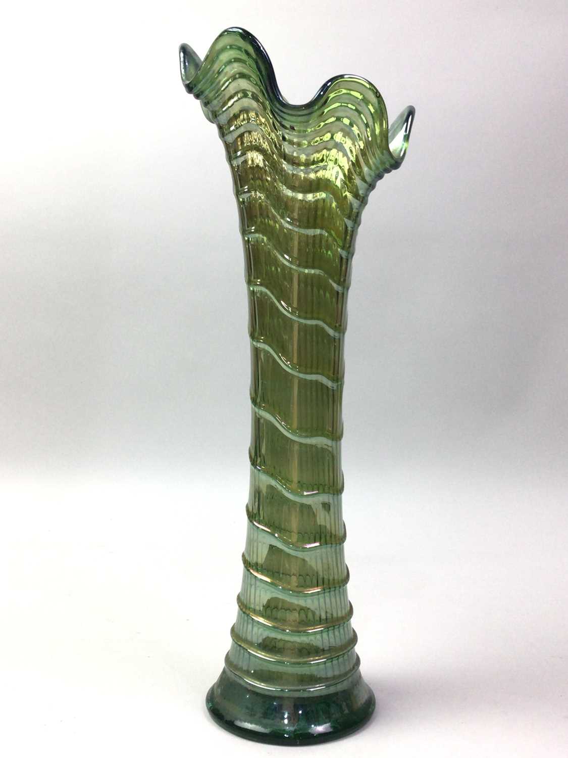 Lot 132 - VINTAGE GREEN GLASS VASE,