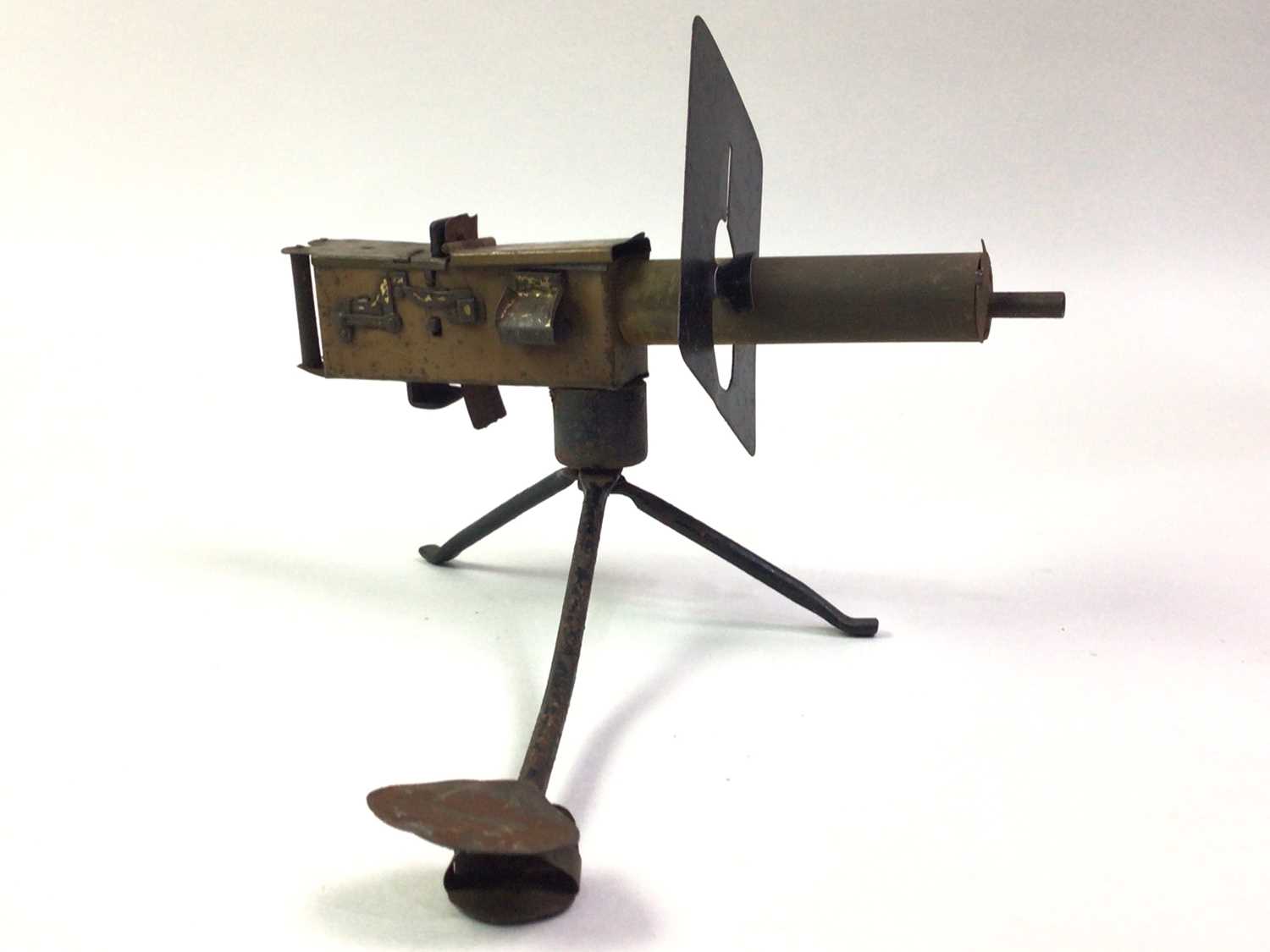 Lot 478 - METAL MODEL OF A WWI FIELD GUN,
