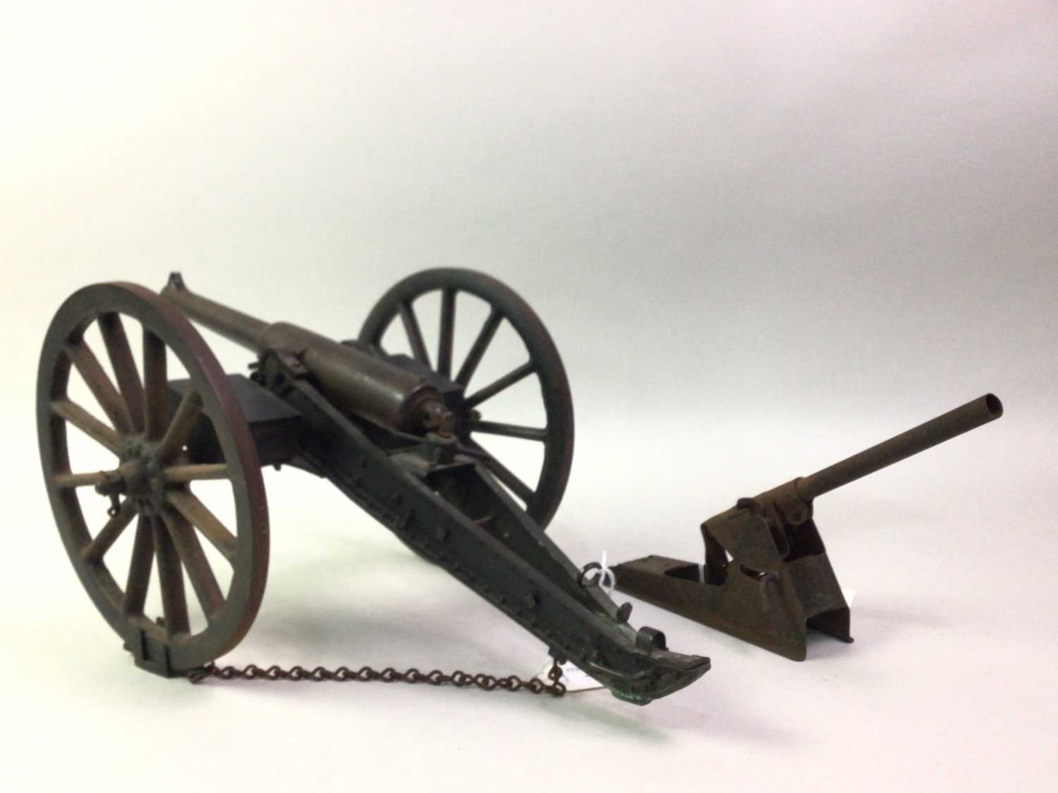 Lot 478 - METAL MODEL OF A WWI FIELD GUN,