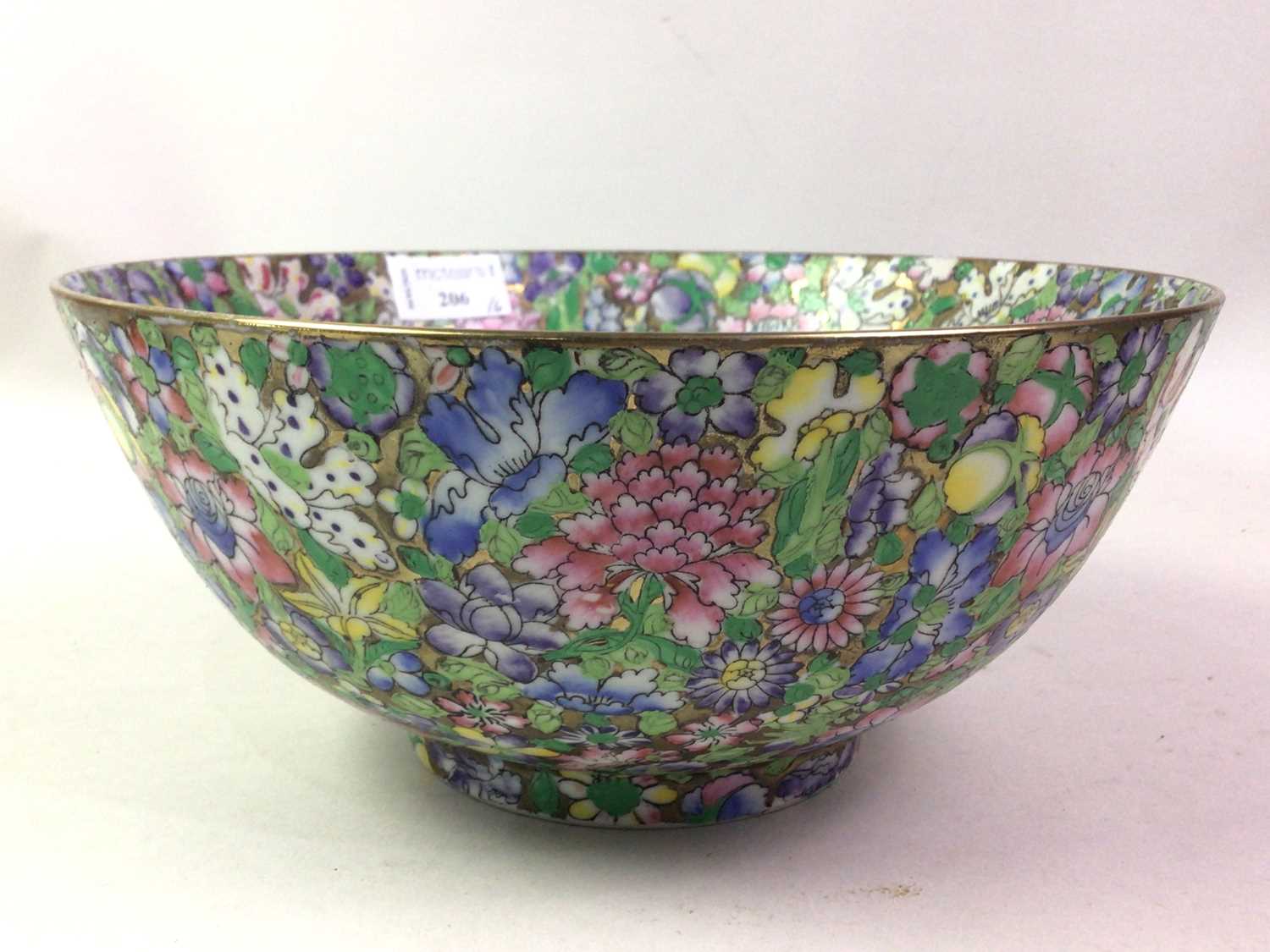 Lot 206 - TWO CHINESE BOWLS,
