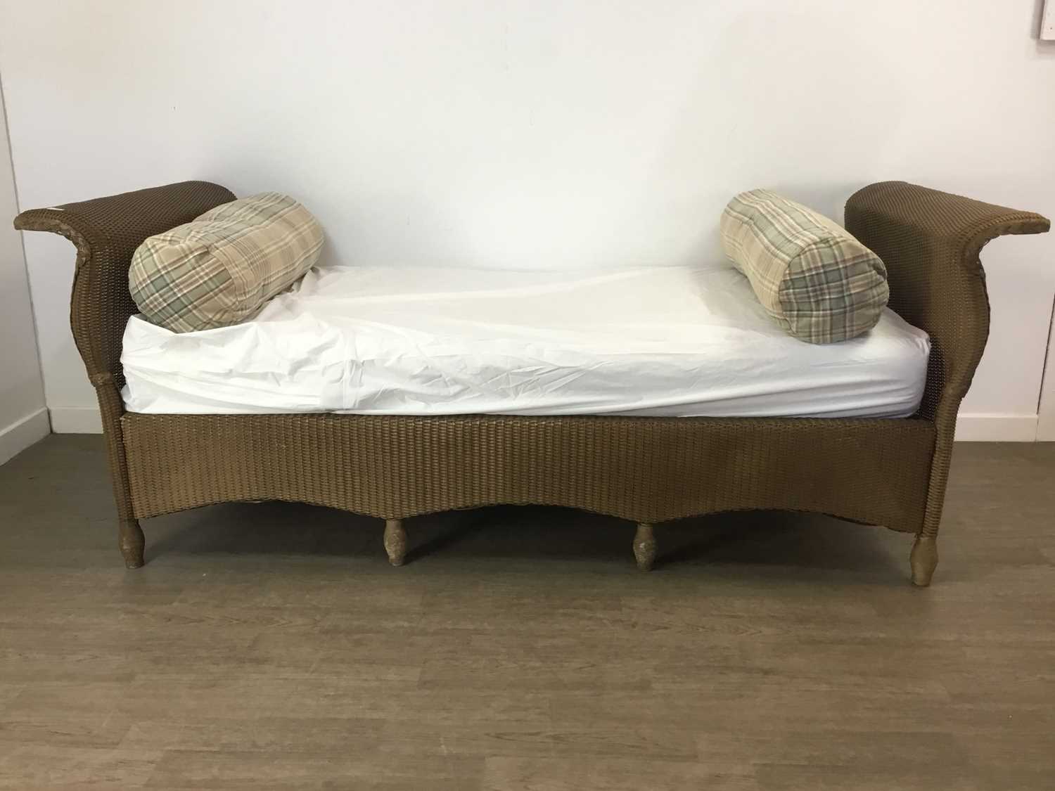 Lot 65 - LLOYD LOOM DAY BED,