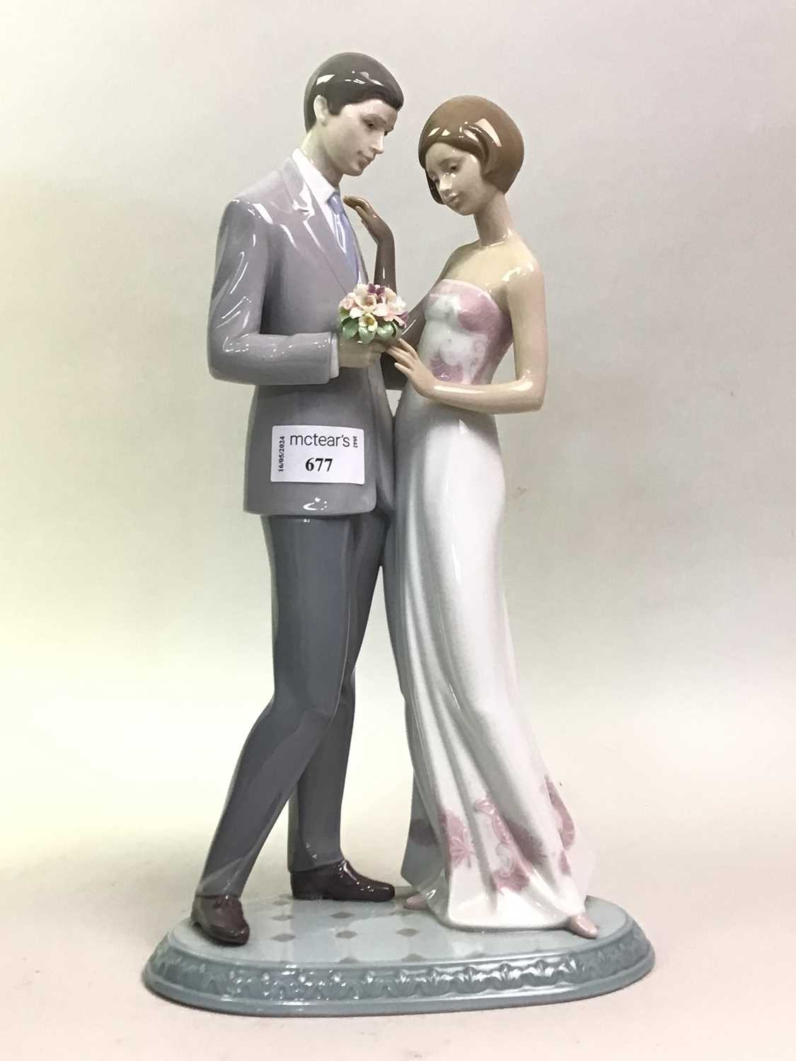 Lot 677 - LLADRO FIGURE,