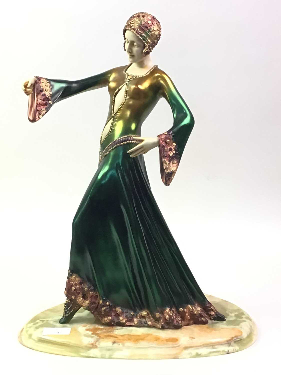 Lot 726 - REPRODUCTION FIGURE AFTER CHIPARUS,