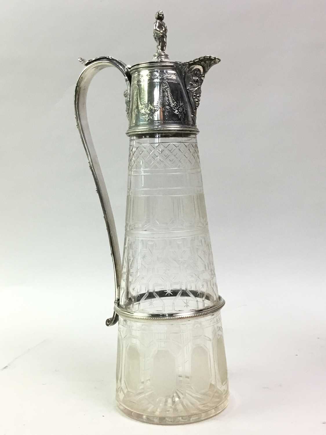 Lot 663 - VICTORIAN TAPERING CLEAR GLASS CLARET JUG,