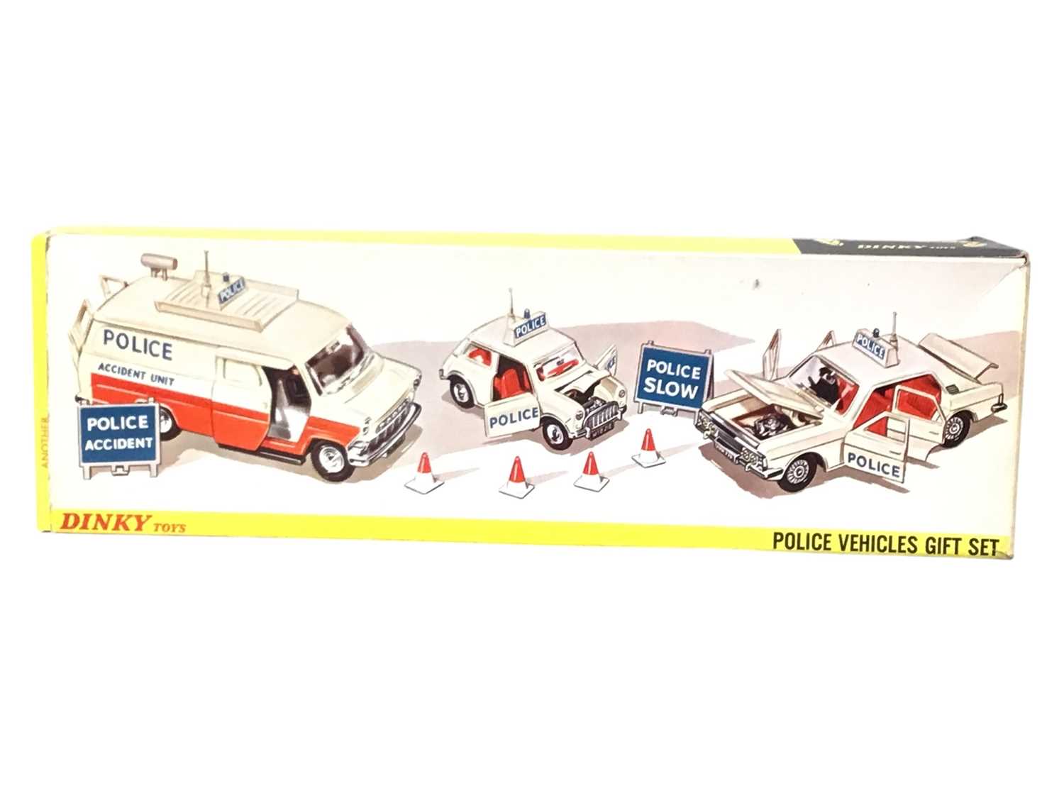 Lot 423 - DINKY 297 POLICE VEHICLES GIFT SET,
