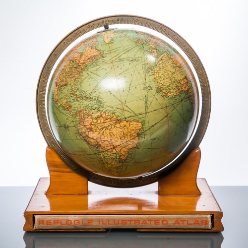Lot 1045 - CIRCA 1930s AMERICAN 'REPLOGLE 12 INCH