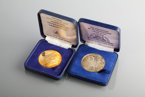 Lot 1092 - TWO TOWER MINT COINS one commemorating Mary